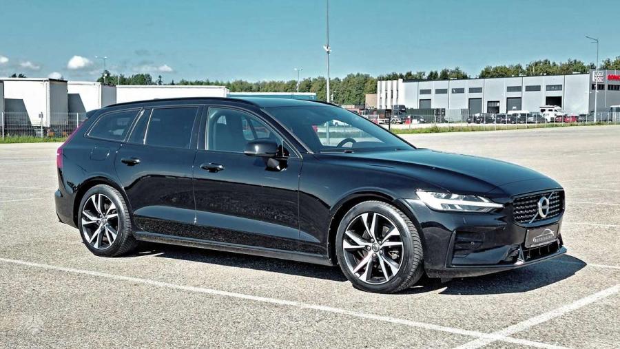 Melns Volvo V60 2022 Viļņa, ar dzinēja tilpumu 1.97 L un nobraukumu 217 tūkst. km par 16990 €, foto 7 vietnē AUTOMOTO.COM.LV