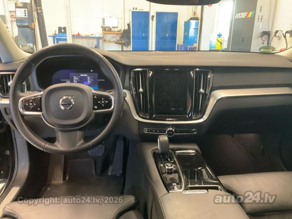 Melns Volvo V60 2022 Tartu, ar dzinēja tilpumu 2.00 L un nobraukumu 207 tūkst. km par 21900 €, foto 6 vietnē AUTOMOTO.COM.LV