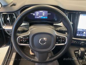 Black Volvo V60 2022 in Tartu, with an engine capacity of 2.00 L and mileage of 207 thousand km for 21900 €, photo 7 on AUTOMOTO.COM.LV
