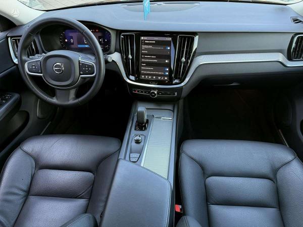 Black Volvo V60 2022 in Kaunas, with an engine capacity of 1.97 L and mileage of 195 thousand km for 16900 €, photo 9 on AUTOMOTO.COM.LV