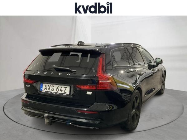 Black Volvo V60 2023 in Kaunas, with an engine capacity of 0.00 L and mileage of 95 thousand km for 36877 €, photo 3 on AUTOMOTO.COM.LV