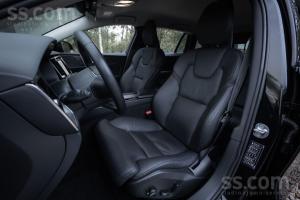 Melns Volvo V60 2023 Jelgava, ar dzinēja tilpumu 2.00 L un nobraukumu 240 tūkst. km par 18500 €, foto 9 vietnē AUTOMOTO.COM.LV