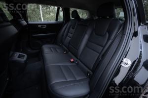 Melns Volvo V60 2023 Jelgava, ar dzinēja tilpumu 2.00 L un nobraukumu 240 tūkst. km par 18500 €, foto 11 vietnē AUTOMOTO.COM.LV