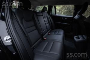Melns Volvo V60 2023 Jelgava, ar dzinēja tilpumu 2.00 L un nobraukumu 240 tūkst. km par 18500 €, foto 12 vietnē AUTOMOTO.COM.LV