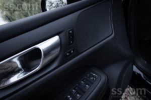 Melns Volvo V60 2023 Jelgava, ar dzinēja tilpumu 2.00 L un nobraukumu 240 tūkst. km par 18500 €, foto 15 vietnē AUTOMOTO.COM.LV