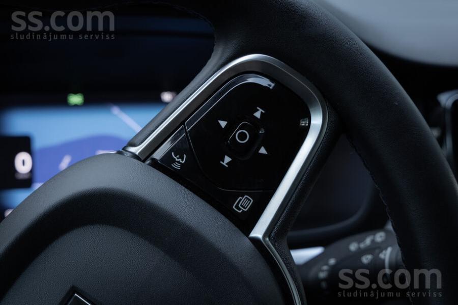 Melns Volvo V60 2023 Jelgava, ar dzinēja tilpumu 2.00 L un nobraukumu 240 tūkst. km par 18500 €, foto 17 vietnē AUTOMOTO.COM.LV