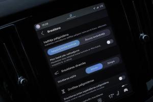 Черный Вольво B60 2023 в Елгава, объемом двигателя 2.00 л и пробегом 240 тыс. км за 18500 €, фото 17 на AUTOMOTO.COM.LV