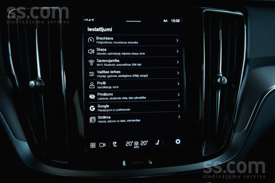 Black Volvo V60 2023 in Riga, with an engine capacity of 2.00 L and mileage of 106 thousand km for 32900 €, photo 17 on AUTOMOTO.COM.LV