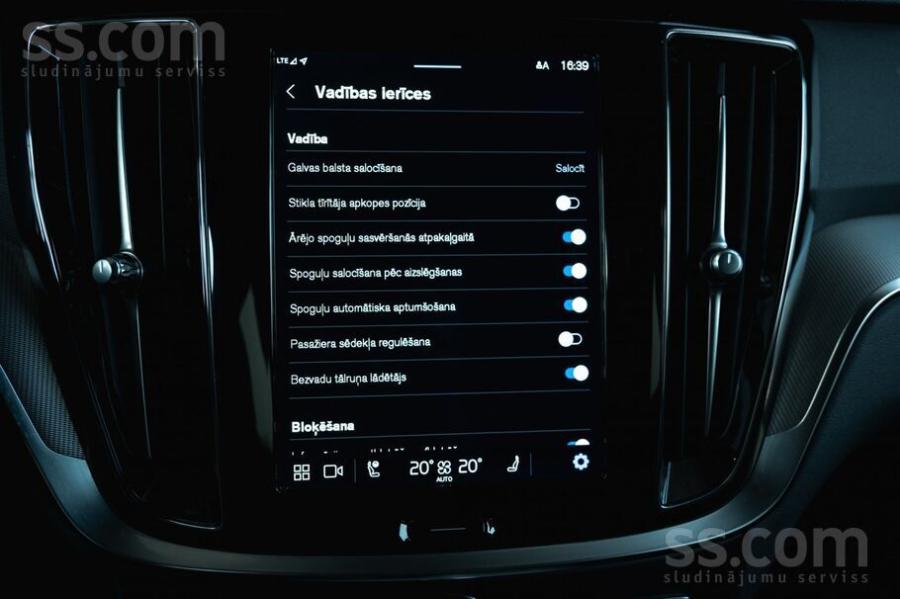 Black Volvo V60 2023 in Riga, with an engine capacity of 2.00 L and mileage of 106 thousand km for 32900 €, photo 19 on AUTOMOTO.COM.LV