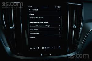 Black Volvo V60 2023 in Riga, with an engine capacity of 2.00 L and mileage of 106 thousand km for 32900 €, photo 20 on AUTOMOTO.COM.LV