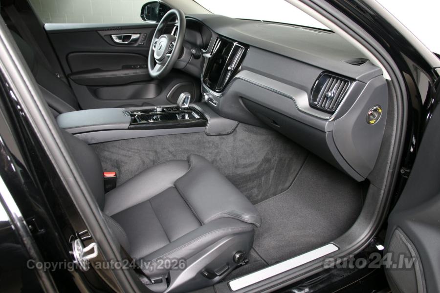 Melns Volvo V60 2023 Pērnava, ar dzinēja tilpumu 2.00 L un nobraukumu 54 tūkst. km par 38990 €, foto 10 vietnē AUTOMOTO.COM.LV