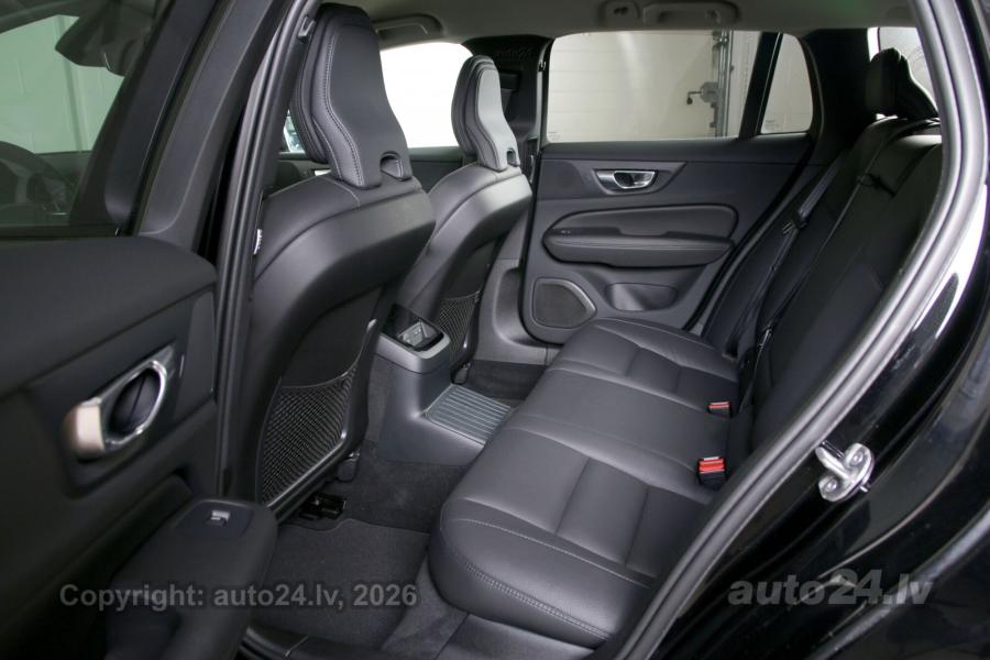 Melns Volvo V60 2023 Pērnava, ar dzinēja tilpumu 2.00 L un nobraukumu 54 tūkst. km par 38990 €, foto 11 vietnē AUTOMOTO.COM.LV