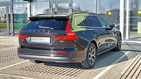 Melns Volvo V60 2023 Viļņa, ar dzinēja tilpumu 1.97 L un nobraukumu 224 tūkst. km par 15750 €, foto 6 vietnē AUTOMOTO.COM.LV