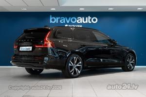 Черный Вольво B60 2024 в Таллин, объемом двигателя 2.00 л и пробегом 26 тыс. км за 39900 €, фото 3 на AUTOMOTO.COM.LV