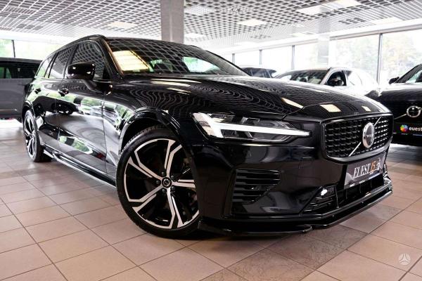 Melns Volvo V60 2025 Tallina, ar dzinēja tilpumu 0.00 L un nobraukumu 25 tūkst. km par 45990 €, foto  vietnē AUTOMOTO.COM.LV