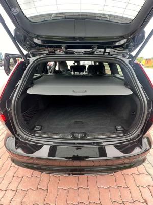 Black Volvo V60 2025 in Klaipeda, with an engine capacity of 1.97 L and mileage of 4 thousand km for 33900 €, photo 20 on AUTOMOTO.COM.LV