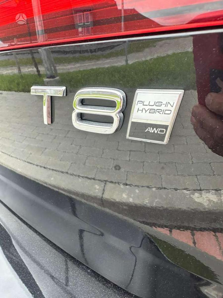 Black Volvo V60 2025 in Klaipeda, with an engine capacity of 1.97 L and mileage of 4 thousand km for 33900 €, photo 22 on AUTOMOTO.COM.LV