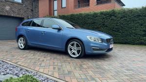 Blue Volvo V60 2013 in Kaunas, with an engine capacity of 2.00 L and mileage of 190 thousand km for 7700 €, photo 3 on AUTOMOTO.COM.LV