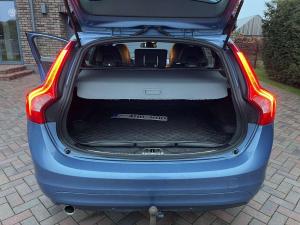 Blue Volvo V60 2013 in Kaunas, with an engine capacity of 2.00 L and mileage of 190 thousand km for 7700 €, photo 16 on AUTOMOTO.COM.LV