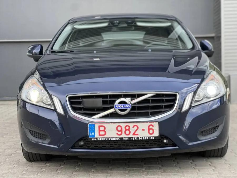 Синий Вольво B60 2011 в Екабпилс, объемом двигателя 2.00 л и пробегом 302 тыс. км за 5900 €, фото 5 на AUTOMOTO.COM.LV