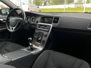 Синий Вольво B60 2011 в Екабпилс, объемом двигателя 2.00 л и пробегом 302 тыс. км за 5900 €, фото 13 на AUTOMOTO.COM.LV