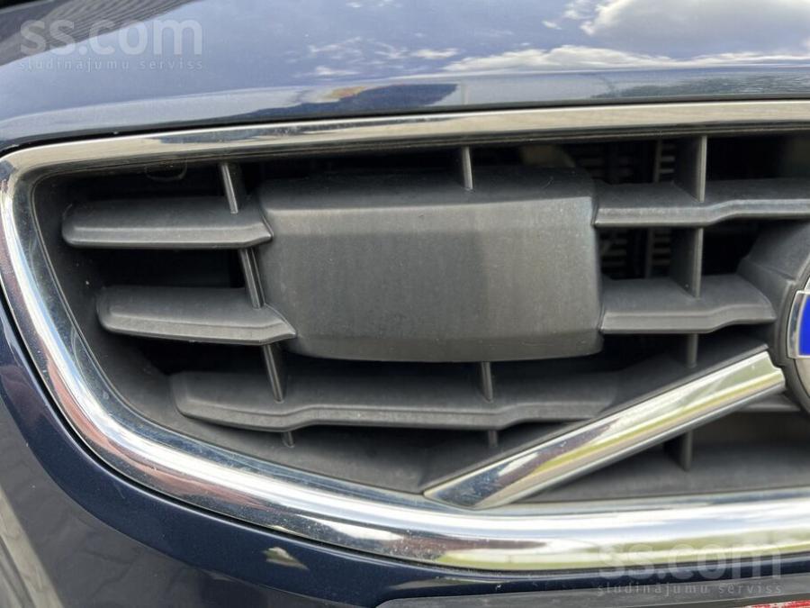Blue Volvo V60 2011 in Jekabpils, with an engine capacity of 2.00 L and mileage of 302 thousand km for 5770 €, photo 17 on AUTOMOTO.COM.LV