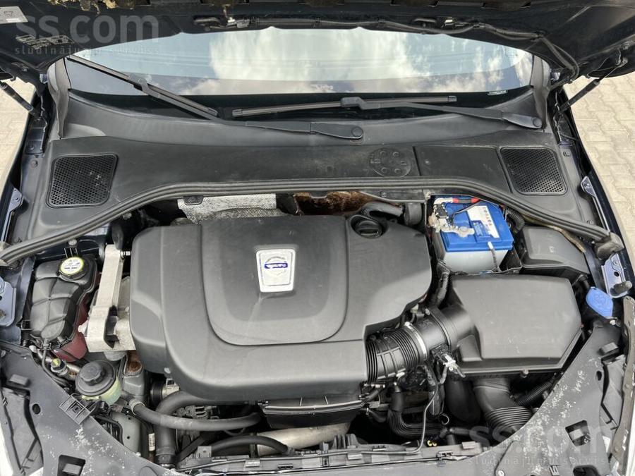Blue Volvo V60 2011 in Jekabpils, with an engine capacity of 2.00 L and mileage of 302 thousand km for 5770 €, photo 19 on AUTOMOTO.COM.LV