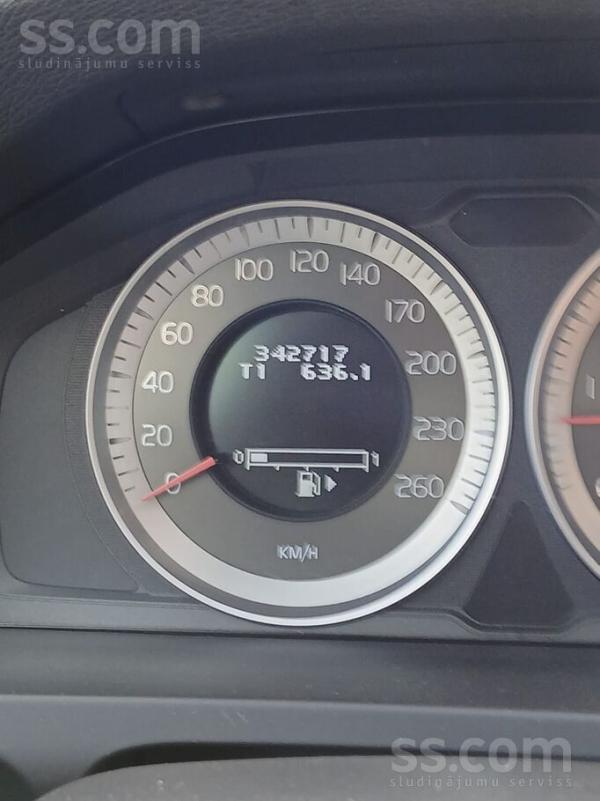 Blue Volvo V60 2011 in Riga, with an engine capacity of 2.00 L and mileage of 343 thousand km for 5200 €, photo 6 on AUTOMOTO.COM.LV