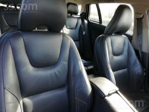 Blue Volvo V60 2012 in Saldus, with an engine capacity of 2.00 L and mileage of 331 thousand km for 6500 €, photo 21 on AUTOMOTO.COM.LV