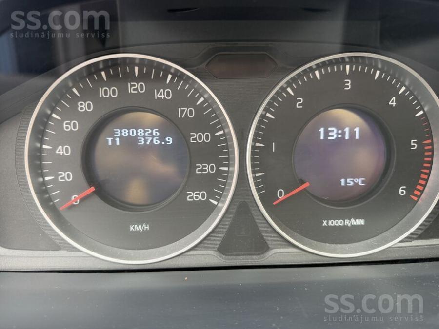 Zils Volvo V60 2012 Rīga, ar dzinēja tilpumu 1.60 L un nobraukumu 379 tūkst. km par 3200 €, foto 5 vietnē AUTOMOTO.COM.LV
