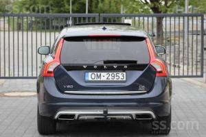 Blue Volvo V60 2013 in Riga, with an engine capacity of 2.40 L and mileage of 275 thousand km for 8350 €, photo 6 on AUTOMOTO.COM.LV