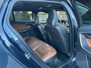 Blue Volvo V60 2013 in Riga, with an engine capacity of 2.40 L and mileage of 275 thousand km for 8350 €, photo 13 on AUTOMOTO.COM.LV