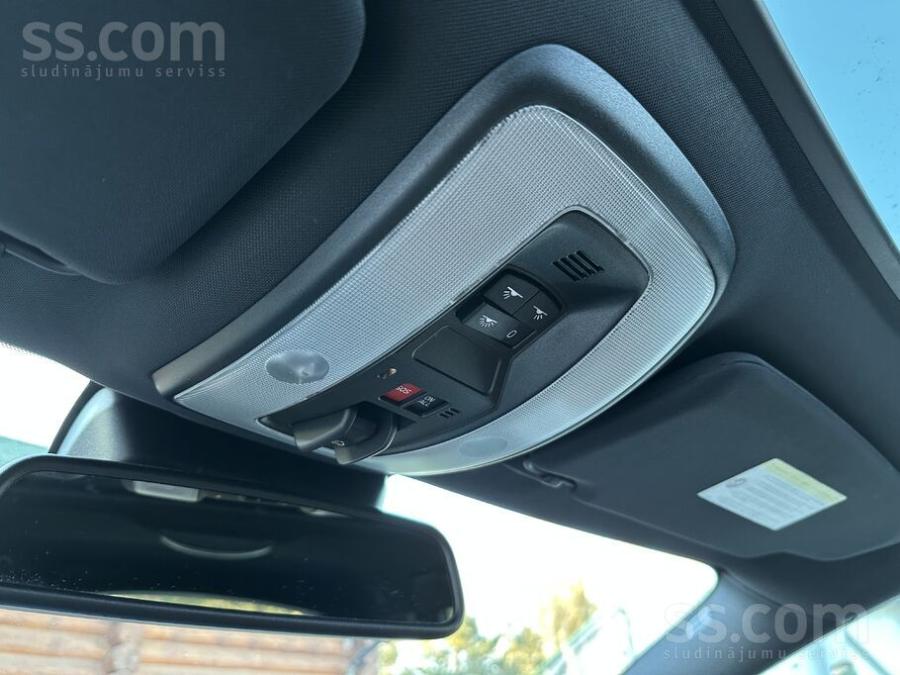 Blue Volvo V60 2013 in Riga, with an engine capacity of 2.40 L and mileage of 275 thousand km for 8350 €, photo 28 on AUTOMOTO.COM.LV
