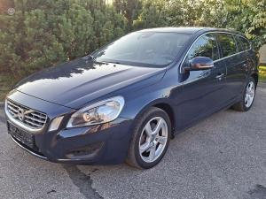 Blue Volvo V60 2013 in Ukmerge, with an engine capacity of 2.40 L and mileage of 289 thousand km for 5950 €, photo  on AUTOMOTO.COM.LV