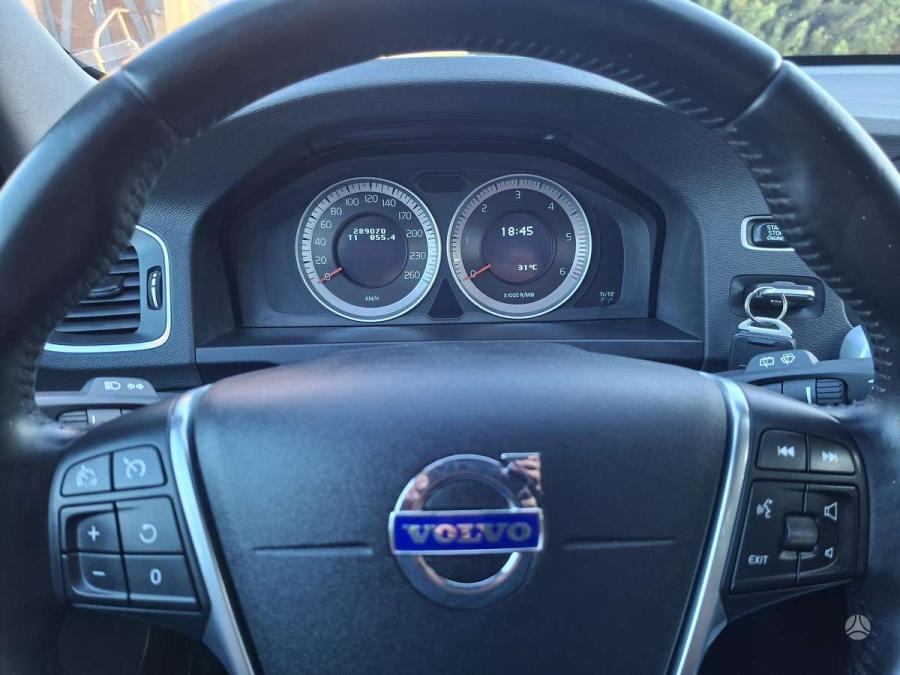 Zils Volvo V60 2013 Ukmergė, ar dzinēja tilpumu 2.40 L un nobraukumu 289 tūkst. km par 5950 €, foto 8 vietnē AUTOMOTO.COM.LV