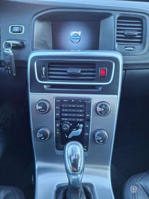 Zils Volvo V60 2013 Ukmergė, ar dzinēja tilpumu 2.40 L un nobraukumu 289 tūkst. km par 5950 €, foto 10 vietnē AUTOMOTO.COM.LV