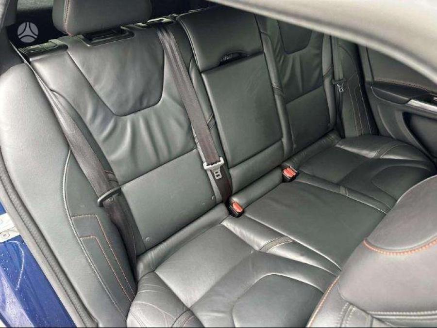 Синий Вольво B60 2015 в Вильнюс, объемом двигателя 2.00 л и пробегом 302 тыс. км за 7499 €, фото 20 на AUTOMOTO.COM.LV