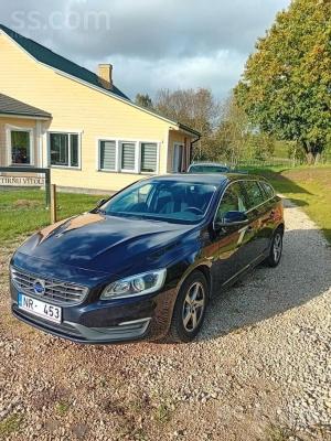 Blue Volvo V60 2016 in Jekabpils, with an engine capacity of 2.00 L and mileage of 219 thousand km for 7800 €, photo  on AUTOMOTO.COM.LV