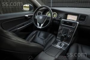 Zils Volvo V60 2011 Jelgava, ar dzinēja tilpumu 2.00 L un nobraukumu 226 tūkst. km par 7500 €, foto 8 vietnē AUTOMOTO.COM.LV