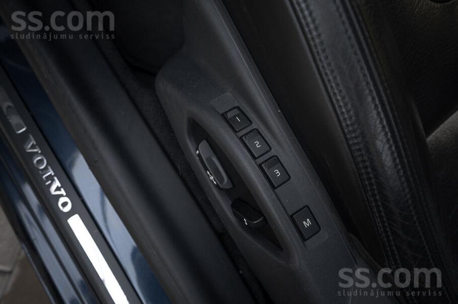 Zils Volvo V60 2011 Jelgava, ar dzinēja tilpumu 2.00 L un nobraukumu 226 tūkst. km par 7500 €, foto 12 vietnē AUTOMOTO.COM.LV