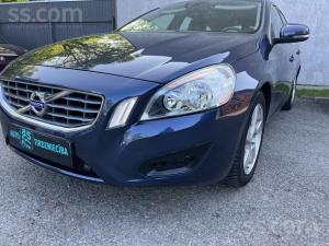 Zils Volvo V60 2011 Liepāja, ar dzinēja tilpumu 1.60 L un nobraukumu 264 tūkst. km par 6750 €, foto 10 vietnē AUTOMOTO.COM.LV