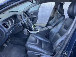 Zils Volvo V60 2011 Liepāja, ar dzinēja tilpumu 1.60 L un nobraukumu 264 tūkst. km par 6750 €, foto 12 vietnē AUTOMOTO.COM.LV
