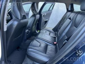 Zils Volvo V60 2011 Liepāja, ar dzinēja tilpumu 1.60 L un nobraukumu 264 tūkst. km par 6750 €, foto 13 vietnē AUTOMOTO.COM.LV