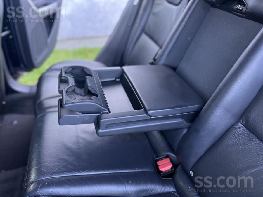 Zils Volvo V60 2011 Liepāja, ar dzinēja tilpumu 1.60 L un nobraukumu 264 tūkst. km par 6750 €, foto 15 vietnē AUTOMOTO.COM.LV