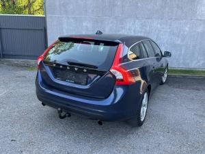Zils Volvo V60 2011 Liepāja, ar dzinēja tilpumu 1.60 L un nobraukumu 264 tūkst. km par 6750 €, foto 25 vietnē AUTOMOTO.COM.LV