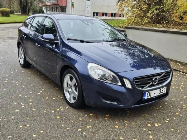 Синий Вольво B60 2011 в Екабпилс, объемом двигателя 2.40 л и пробегом 273 тыс. км за 6690 €, фото 3 на AUTOMOTO.COM.LV