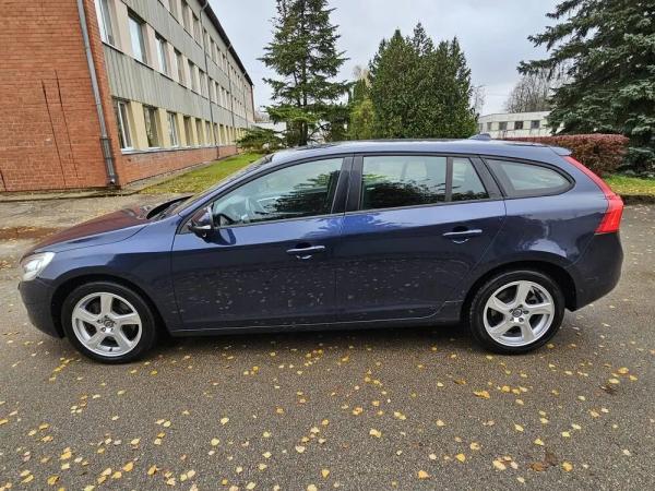 Синий Вольво B60 2011 в Екабпилс, объемом двигателя 2.40 л и пробегом 273 тыс. км за 6690 €, фото 8 на AUTOMOTO.COM.LV