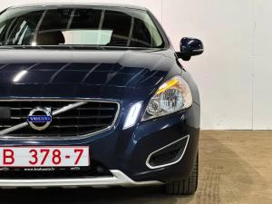 Blue Volvo V60 2011 in Jurmala, with an engine capacity of 2.00 L and mileage of 285 thousand km for 7490 €, photo 8 on AUTOMOTO.COM.LV