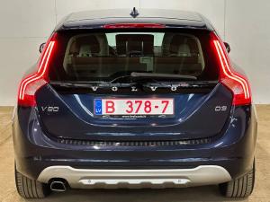 Blue Volvo V60 2011 in Jurmala, with an engine capacity of 2.00 L and mileage of 285 thousand km for 7490 €, photo 13 on AUTOMOTO.COM.LV