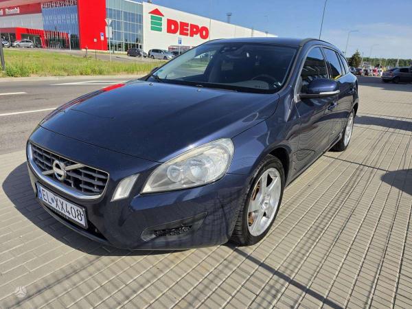 Zils Volvo V60 2011 Kauņa, ar dzinēja tilpumu 2.40 L un nobraukumu 287 tūkst. km par 5770 €, foto 2 vietnē AUTOMOTO.COM.LV